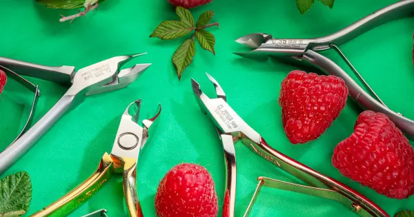 Alicates para cutícula - Todo para uñas | Comprar en linea